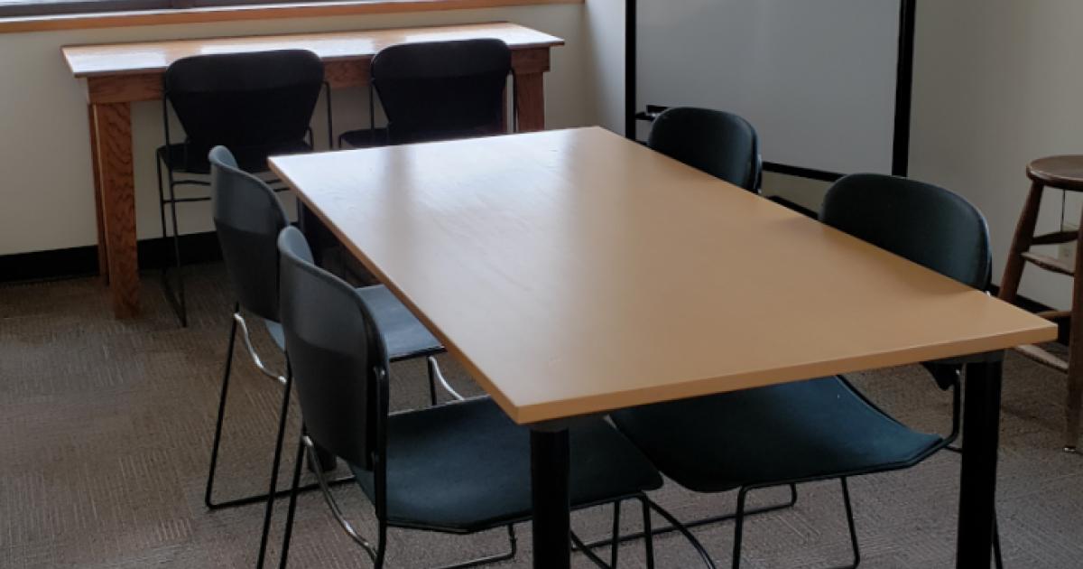 Design Group Study Room | UO Libraries